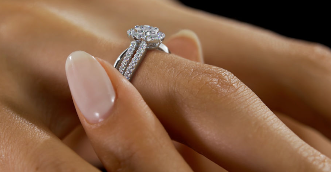 6 Common Mistakes to Avoid When Buying Engagement Rings | Tech Magazine