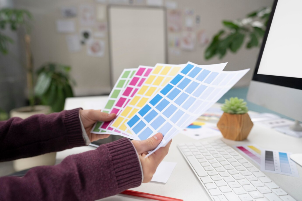 10 Tips to Design Marketing Logos That Draw in Your Audience